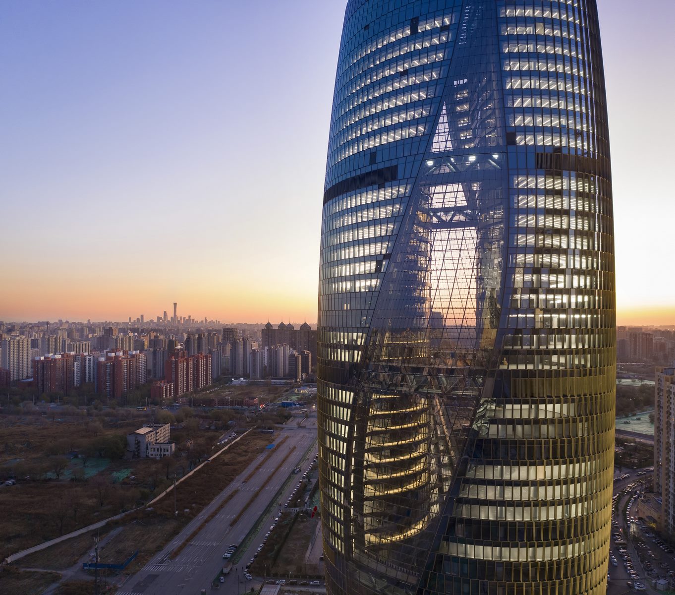 La torre con el atrio más alto del mundo - Revista Estilo Propio ...
