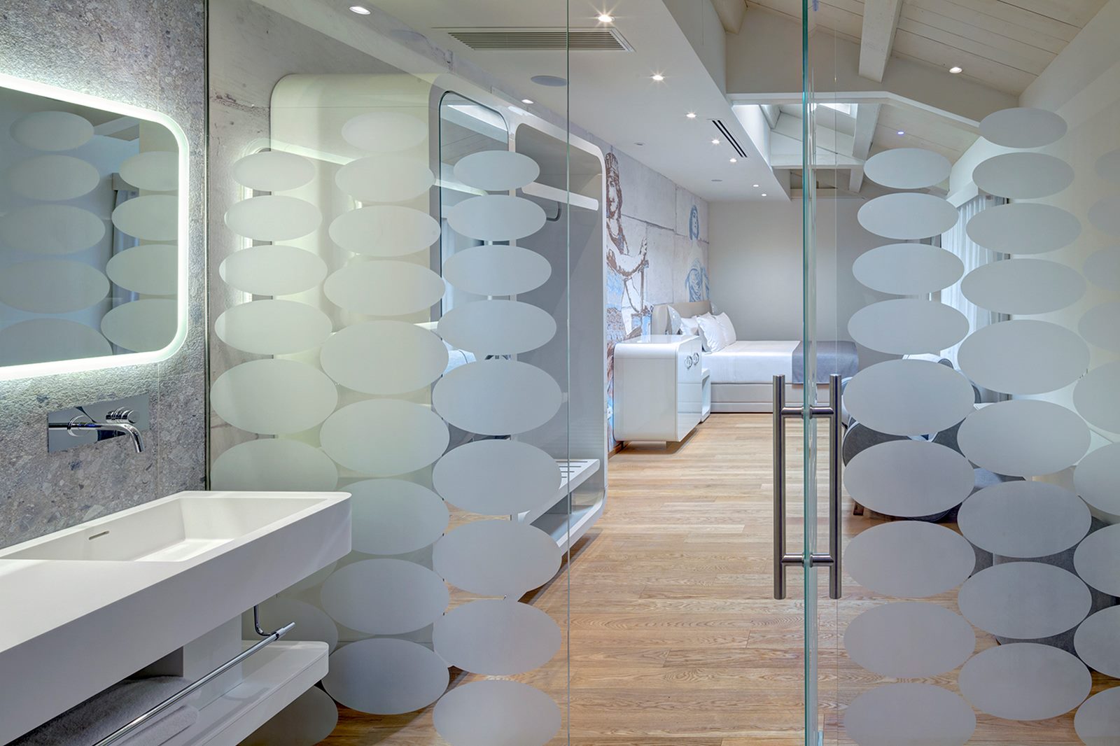 Ausonia Hungaria - Revista Estilo Propio