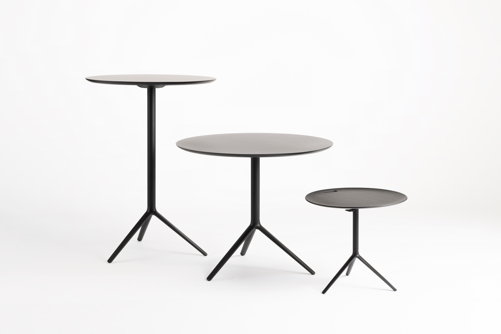 Triada - Revista Estilo Propio